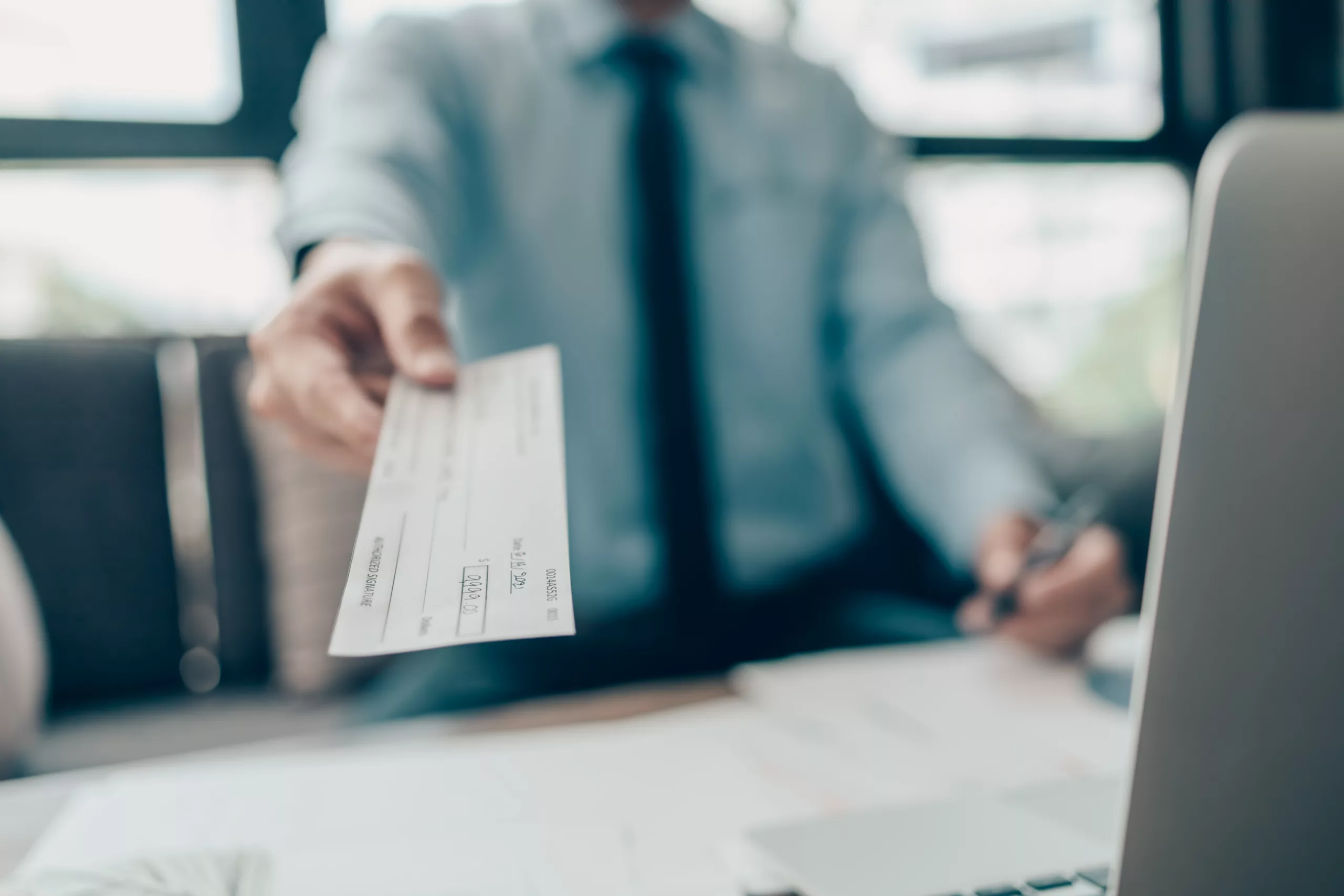 Understanding Your Rights: Including Commissions in Overtime Pay